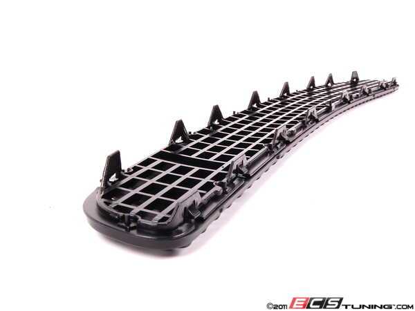 Genuine BMW - 51137075324 - Upper Hood Vent (51-13-7-075-324)