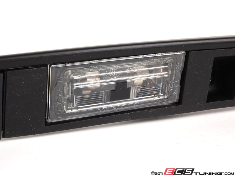 Genuine BMW - 51137170676 - E53 X5 Trunk Lid Grip (Black) (51-13-7-170-676)