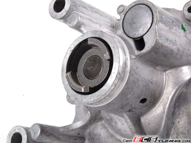 Genuine MINI - 11511490591 - Water Pump With O-Ring (11-51-1-490-591)