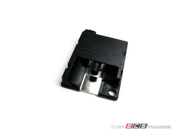 Genuine BMW - 84506928461 - Bluetooth Antenna (84-50-6-928-461)