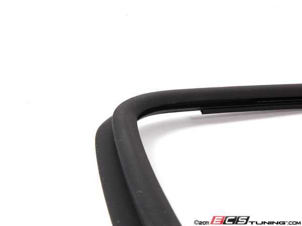 Genuine BMW - 51318196166 - Rear Exterior Windshield Gasket (51-31-8 ...