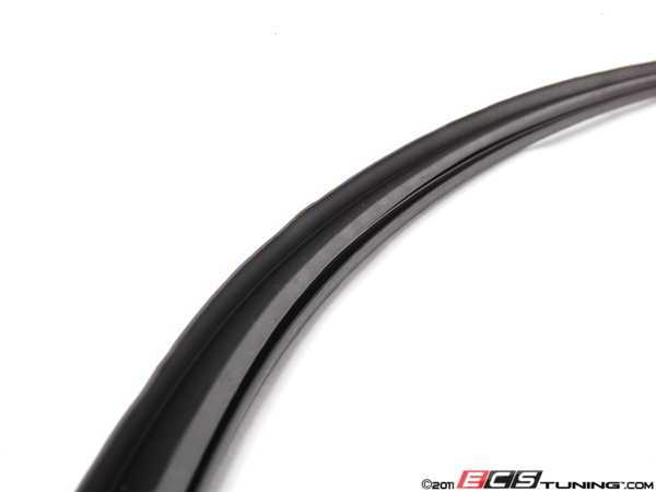 Genuine BMW - 51717033257 - Rear window cover - bottom (51-71-7-033-257)