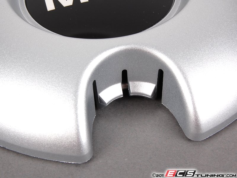 Genuine MINI - 36136862440 - Center Cap With MINI Logo In Wider Silver ...