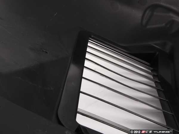 Genuine BMW - 51717899816 - Fender Liner - Right (Passenger) (51-71-7 ...