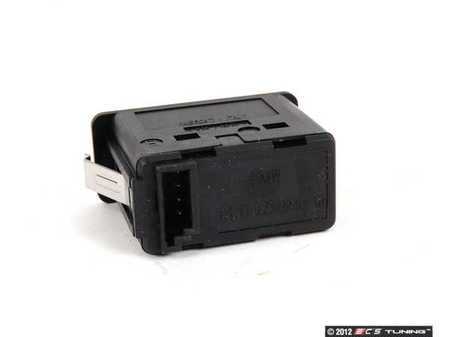 Genuine BMW - 84109237655 - Auxiliary Input Socket (84-10-9-237-655)