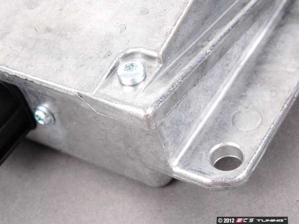 Genuine Mercedes Benz - 0009052822 - VOLTAGE CONVERTER