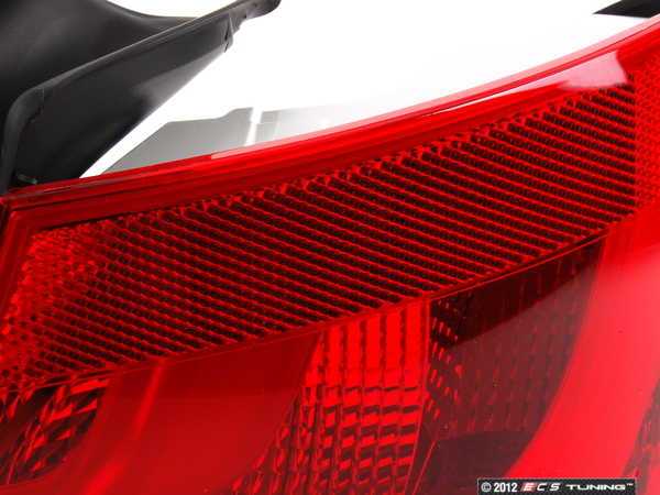 Genuine BMW - 63217273428 - Tail Light - Right (63-21-7-273-428)