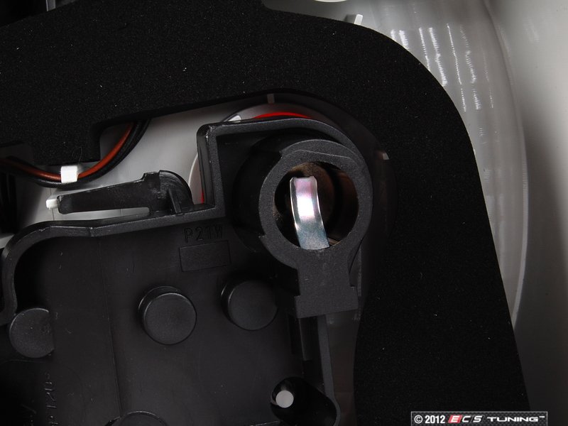 Genuine BMW - 63217273427 - Tail Light - Left (63-21-7-273-427)