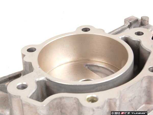 Genuine BMW - 11411713410 - 6-OIL PUMP HSG (11-41-1-713-410)