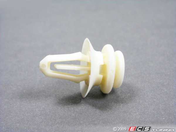 Genuine BMW - 51437048911 - Clip (51-43-7-048-911)