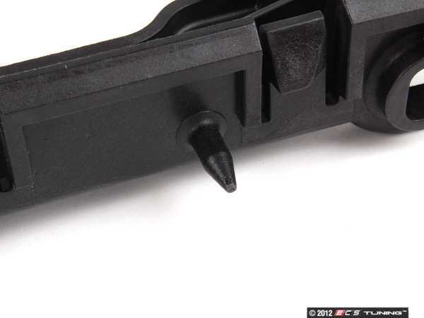 Genuine Volkswagen Audi - 4B0807284b - Front Bumper Guide - Right (4B0 ...