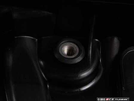 Genuine BMW - 11127563474 - Valve Cover - Right (11-12-7-563-474)