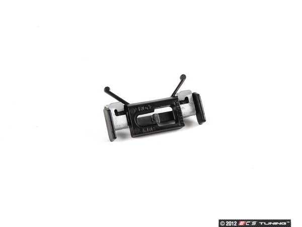 Genuine BMW - 51137145109 - CLIP (51-13-7-145-109)
