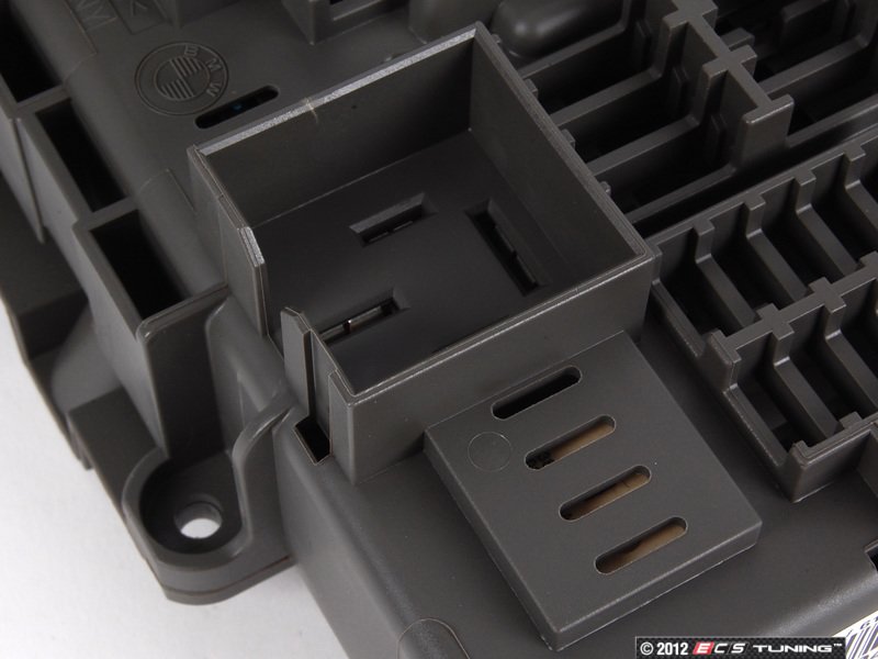 Genuine BMW - 61149119447 - Power Distribution Box - Front (61-14-9-119 ...