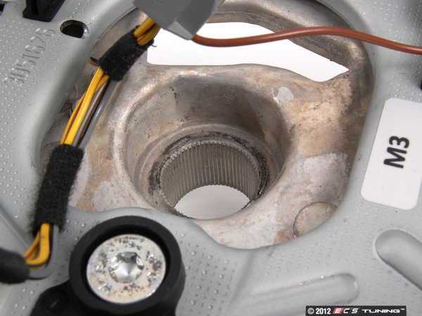 Genuine BMW M Performance - 32302212773 - BMW Performance Steering ...