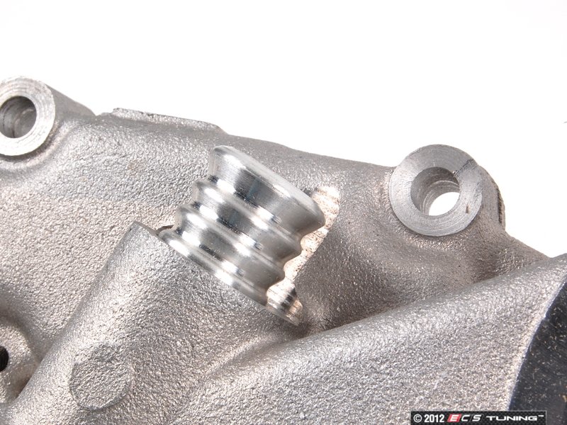 Genuine BMW - 11510393339 - E38 Remanufactured Water Pump Assembly (11 ...