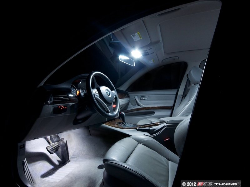 ECS News - BMW E91 LED Interior Lighting Kit