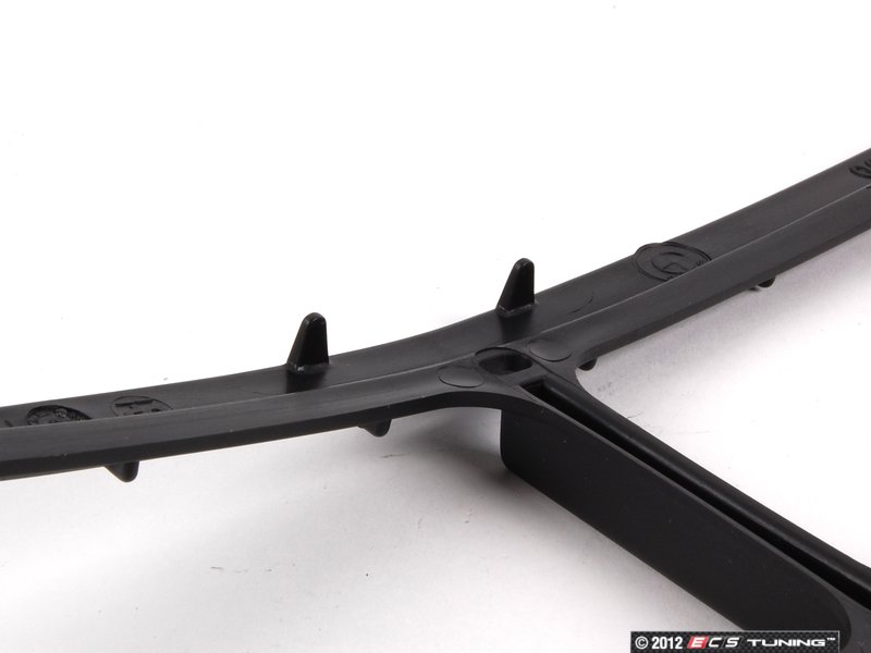 Genuine BMW - 51118398160 - Bumper Grille - Center (51-11-8-398-160)