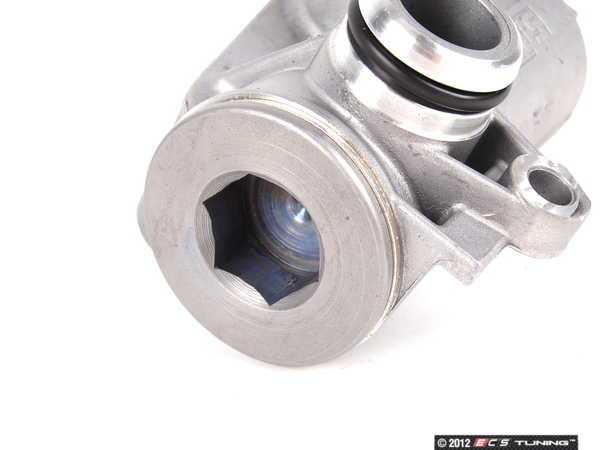 Genuine BMW - 11427520214 - Oil Cooler Adapter With Thermostat (11-42-7 ...