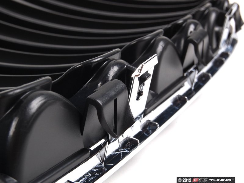 Genuine BMW - 51137113734 - Kidney Grille - right (51-13-7-113-734)