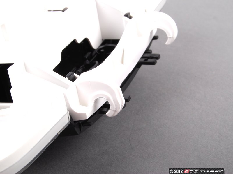 Genuine Mercedes Benz - 20490018049051 - Interior Overhead Lamp ...