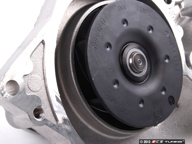 Genuine BMW - 11510393336 - Water Pump (11-51-0-393-336)