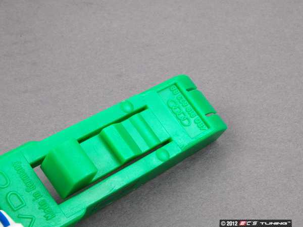 Genuine Volkswagen Audi - 4B0919673BB - SENDER (4B0 919 673 BB)