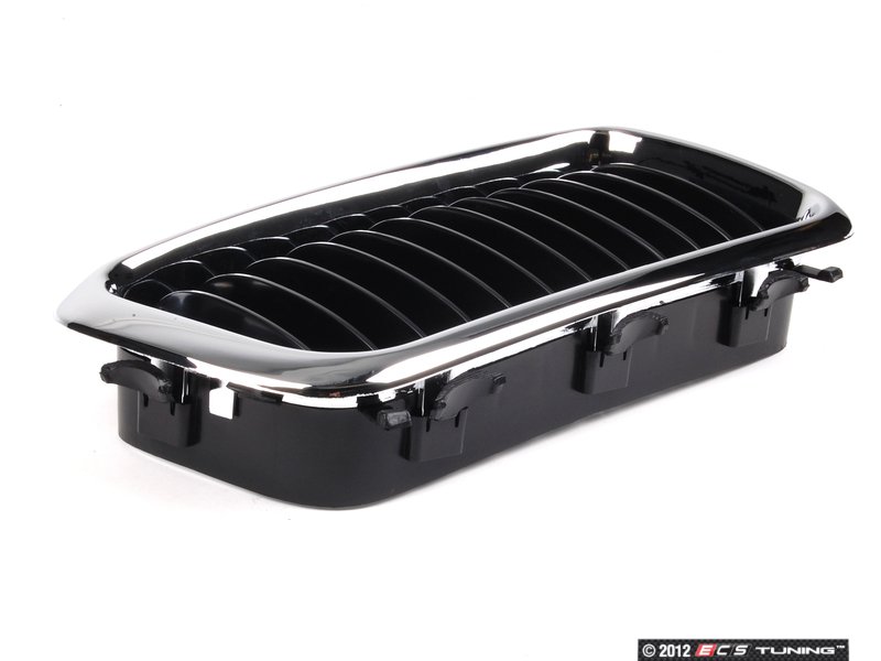 URO - 51138231594 - E38 Kidney Grille - Right