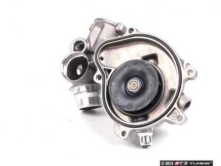 Genuine BMW - 11517586779 - Remanufactured Water Pump (11-51-7-586-779)