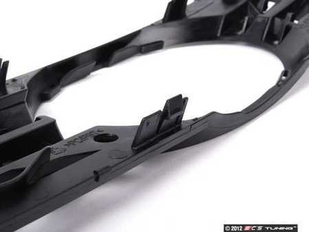 Genuine Mercedes Benz - 2118850822 - Fog Lamp Grille - Right (Passenger ...