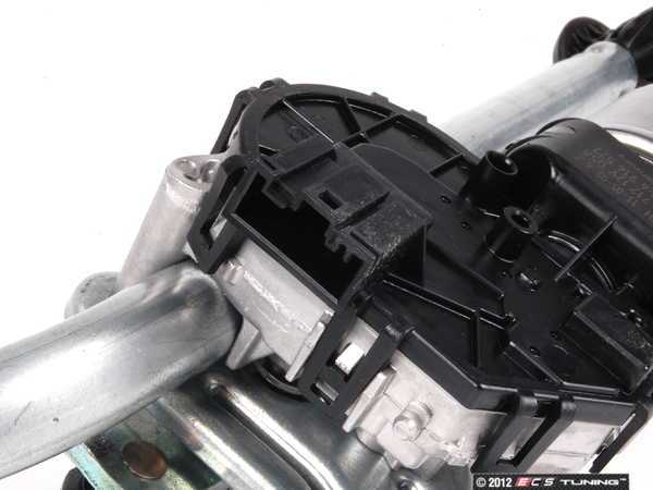 Genuine BMW - 61617071693 - E46 Wiper Motor And Linkage (61-61-7-071-693)