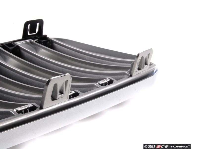 Genuine BMW - 51113420090 - E83 Grille - right (51-11-3-420-090)