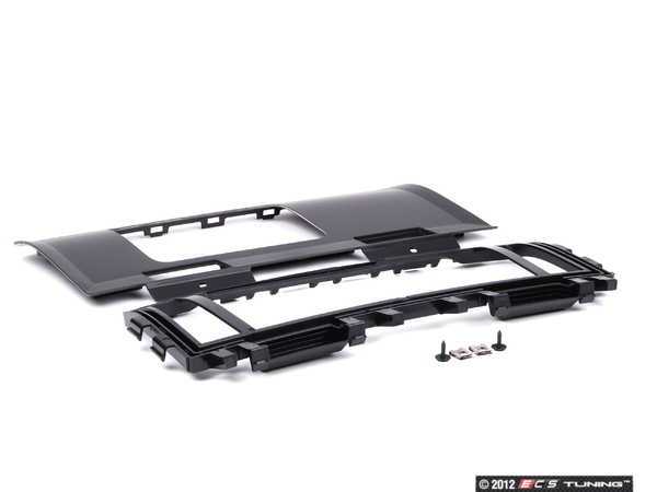 Genuine Volkswagen Audi - 4L0807819BB41 - Rear Tow Hitch Surround ...