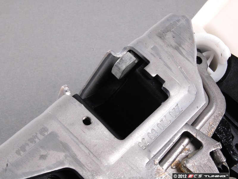 Genuine Mercedes Benz - 2207206935 - Front Door Latch / Lock Assembly