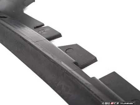 Genuine BMW - 63117162086 - E65 Headlight gasket - right (63-11-7-162-086)