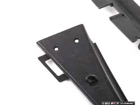 Genuine BMW - 63117162086 - E65 Headlight gasket - right (63-11-7-162-086)