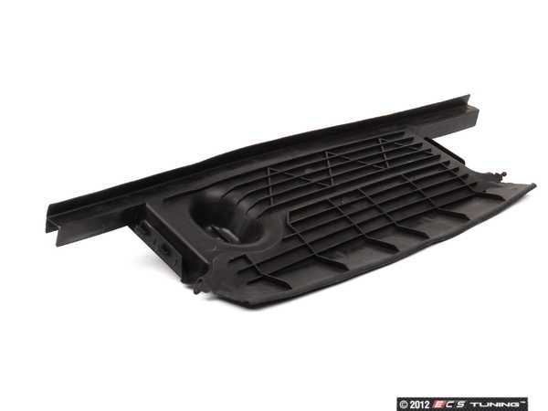 Genuine BMW - 51717897173 - Air Duct - bottom (51-71-7-897-173)