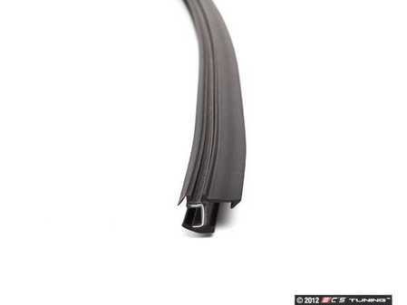 Genuine BMW - 51318196162 - Upper Exterior Windshield Gasket (51-31-8 ...