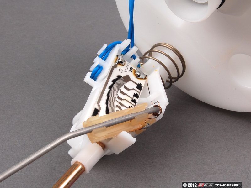 Genuine BMW - 16146758255 - Fuel Level Sensor (16-14-6-758-255)