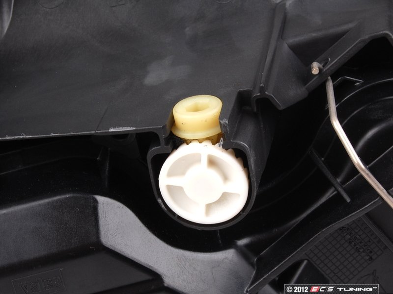 Genuine BMW - 63127164925 - E82 Bi-Xenon Headlight Assembly - Left (63 ...