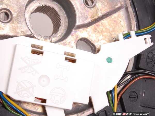 Genuine BMW - 32346753739 - Leather Steering Wheel (32-34-6-753-739)