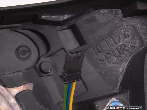 Genuine BMW - 32346753739 - Leather Steering Wheel (32-34-6-753-739)