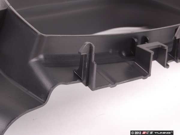 Genuine BMW - 51747189263 - Air Duct Top (51-74-7-189-263)