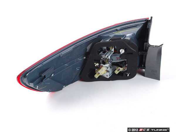 Genuine BMW - 63217295004 - Outer Tail Light - Right (63-21-7-295-004)