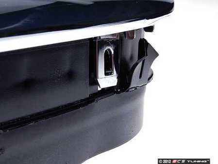 Genuine BMW - 51138208685 - Kidney Grille - Left (51-13-8-208-685)