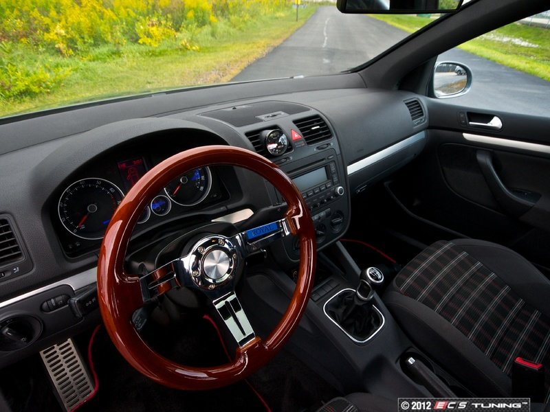 ECS News - VW MKV GTI/Jetta 2.0T ECS Vent Pod Boost Gauge Kits