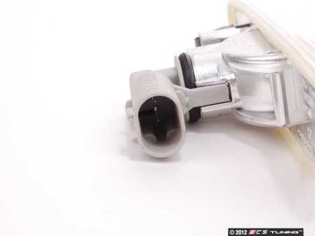 TYC - 63137253326 - Clear Side Marker Assembly