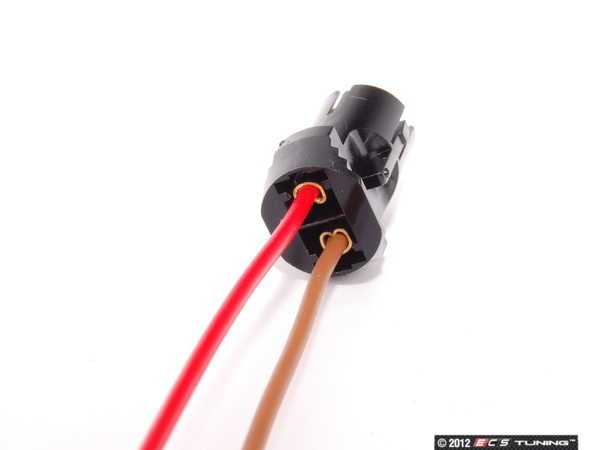 Genuine Volkswagen Audi - 8L0941953 - bulb holder - Priced Each (8L0 ...