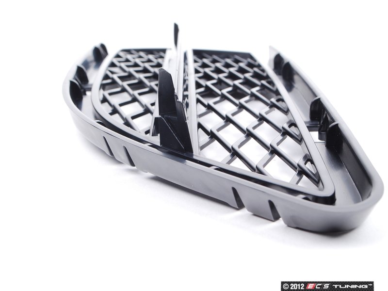 Genuine BMW - 51117198907 - E90 Open Grid, Left (51-11-7-198-907)