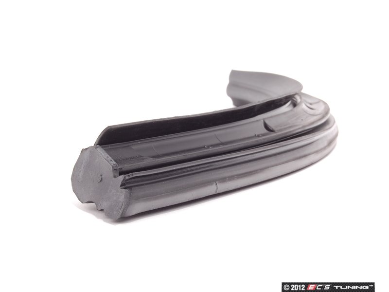 Genuine BMW - 54317043898 - RIGHT REAR WINDOW GU (54-31-7-043-898)